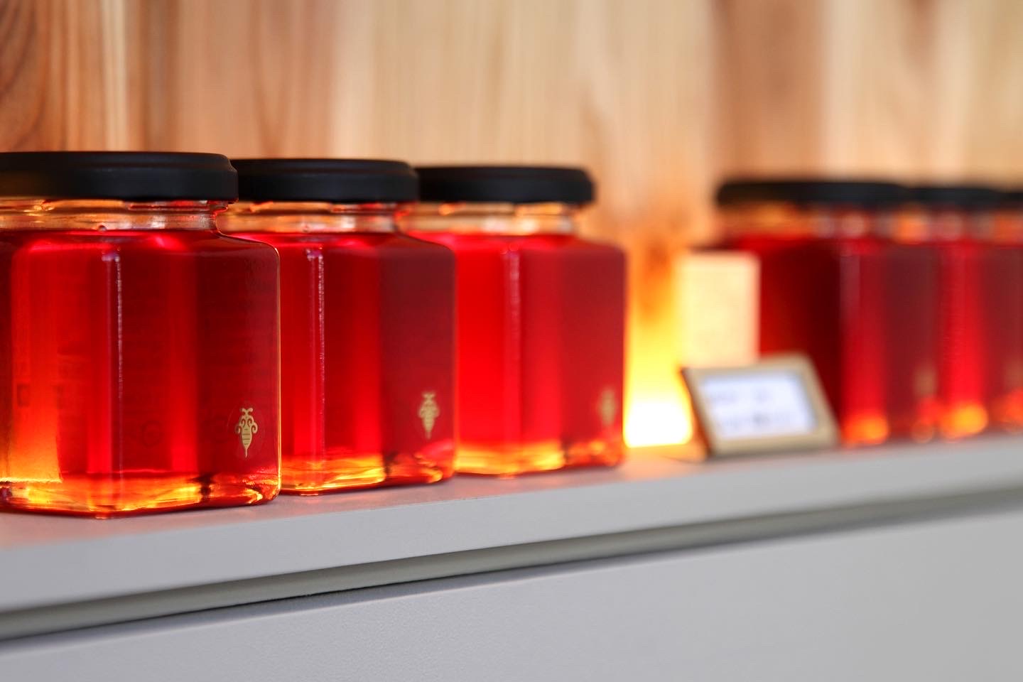 赤いはちみつについて – 【公式通販】Aivalley MIYANOMORI